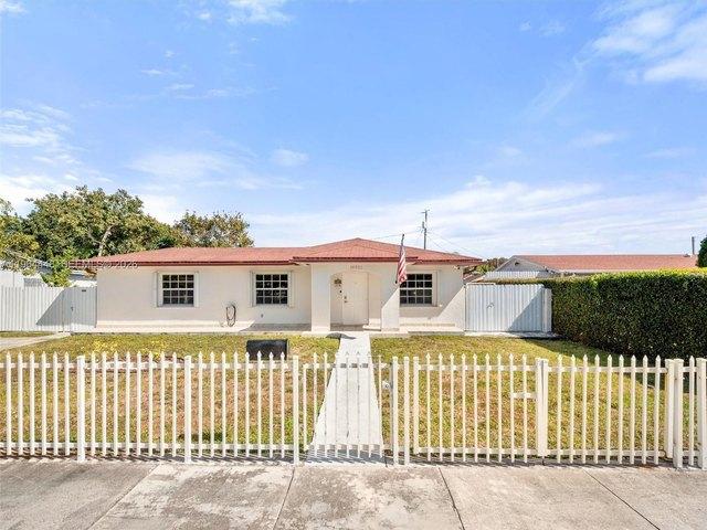 16321 SW 102nd Pl, Miami, FL 33157