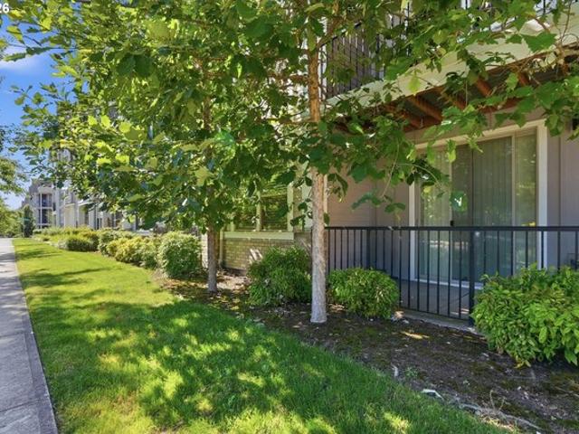 16322 NW Chadwick Way Unit 102, Portland, OR 97229