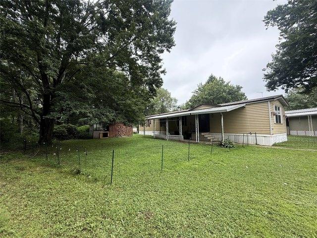 16327 Horseshoe Dr, Saegertown, PA 16433