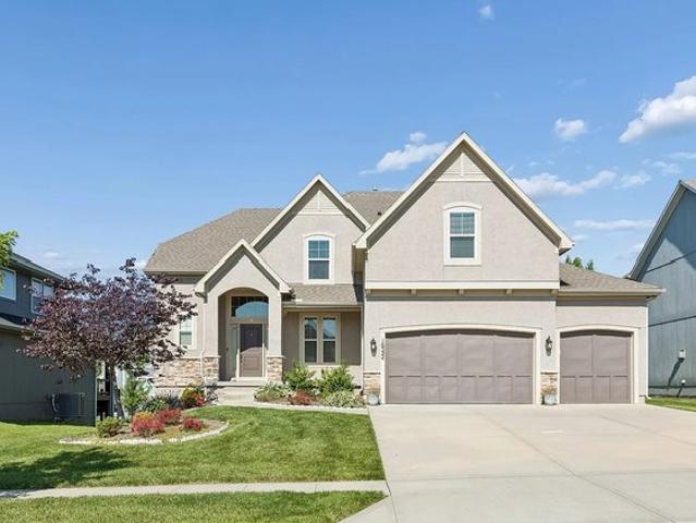 16324 Farley St, Overland Park, KS 66085