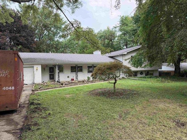 16325 Shamrock Dr, Mishawaka, IN 46544