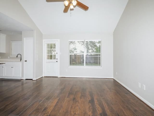 16325 Sun View Lane