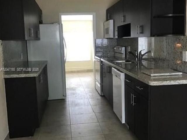 1632 NE 183rd St, Miami, FL 33179
