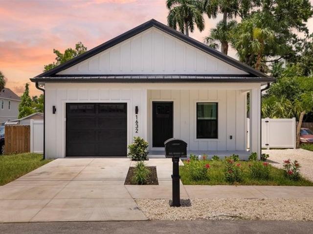 1632 Ballard Park Dr, Bradenton, FL 34205