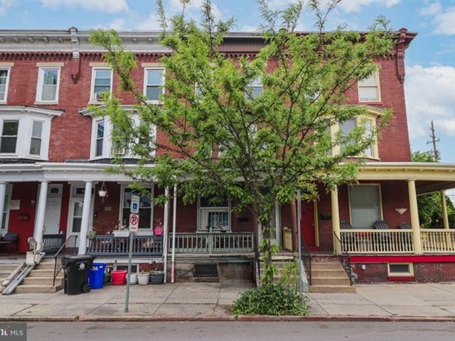 1632 Derry St, Harrisburg, PA 17104