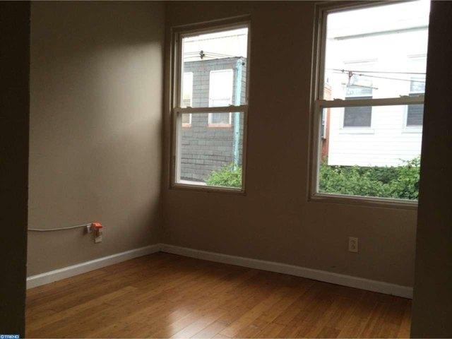 1632 French St, Philadelphia, PA 19121