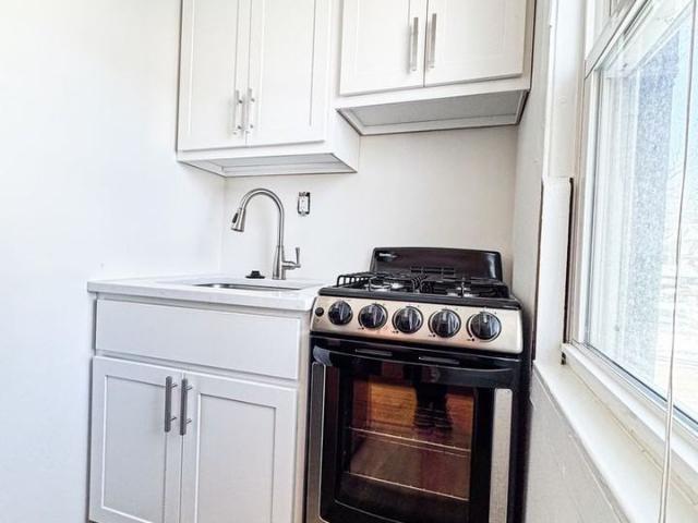 1632 Jefferson St 2 Bedroom Apartment for Rent at 1632 Jefferson St, Madison, WI 53711 Vilas