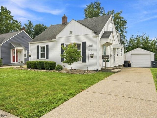 1632 Rockford St, Akron, OH 44301