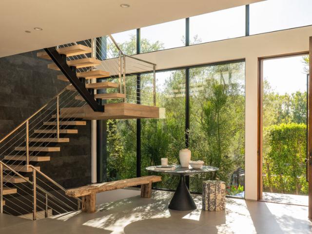 1632 Stradella Road