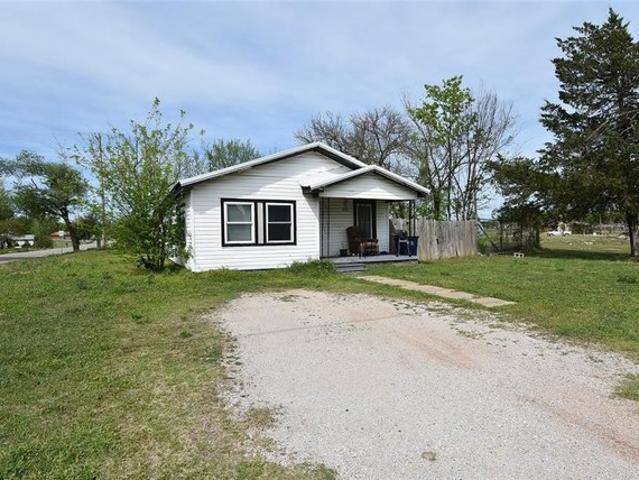 1632 W Strothers Ave, Seminole, OK 74868