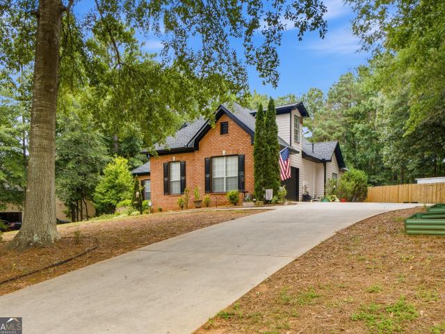 1632 Woodridge Bend