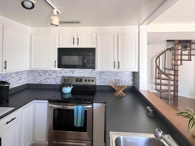 1633 N Prospect Ave, Unit 5D