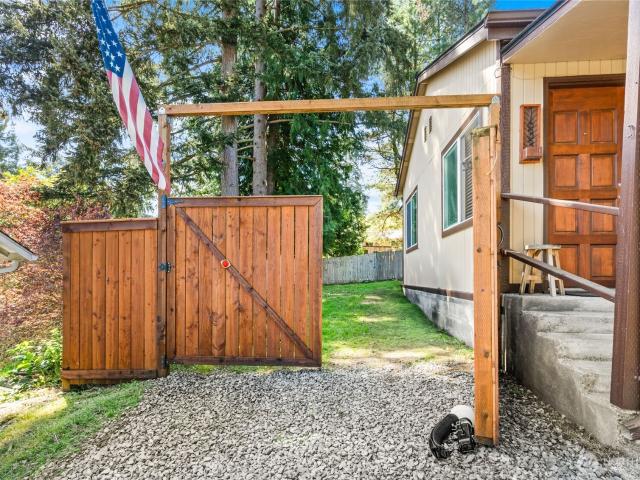 1633 NE Perkins Way