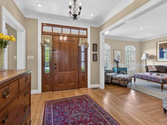 1633 Ashwood Road