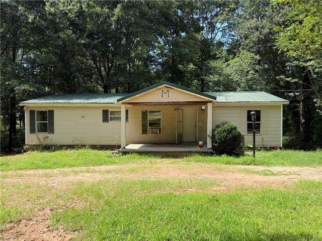 1633 Butterfly Ln, Statham, GA 30666
