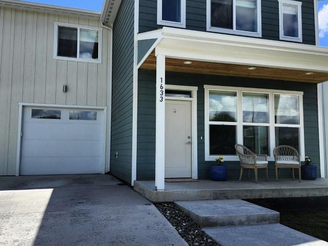1633 E 3rd Street