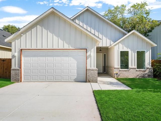 1633 E Tucker St, Fort Worth, TX 76104