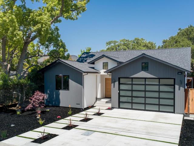 1633 Elm Street