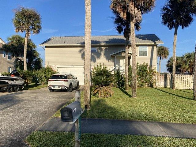 1633 Riverside Dr, Daytona Beach, FL 32117