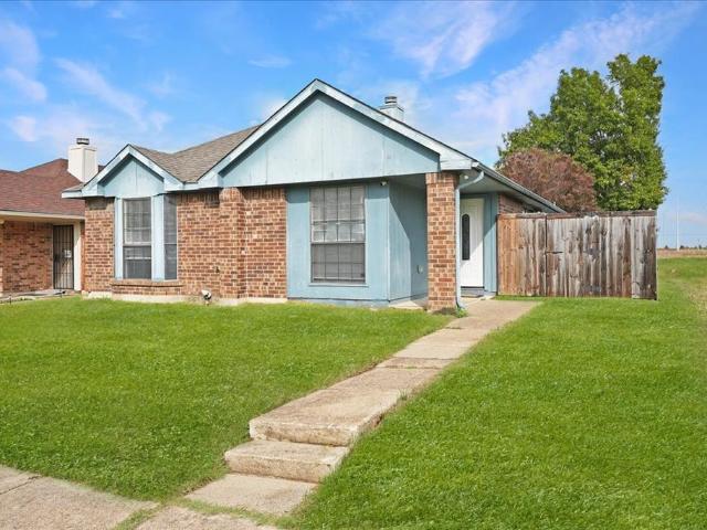 1633 Wheatfield Dr, Mesquite, TX 75149 | MLS #21121 | Compass
