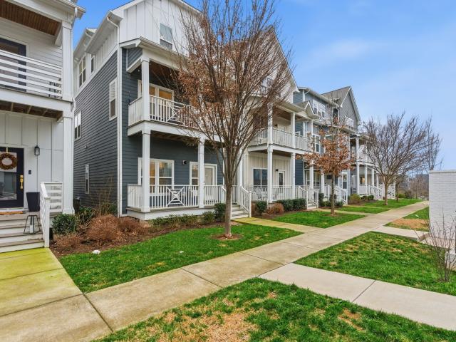 1633 54th Ave N # 15