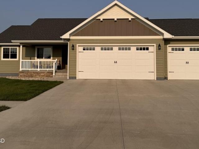 1633 5th St NW, Watertown, SD 57201