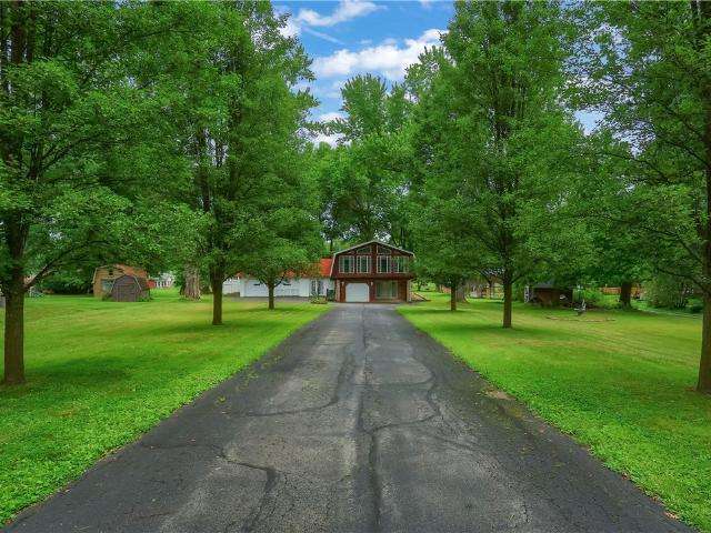 163 Chapel Dr