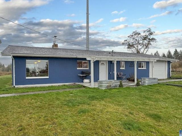163 Cliff Robinson Ln, Sequim, WA 98382