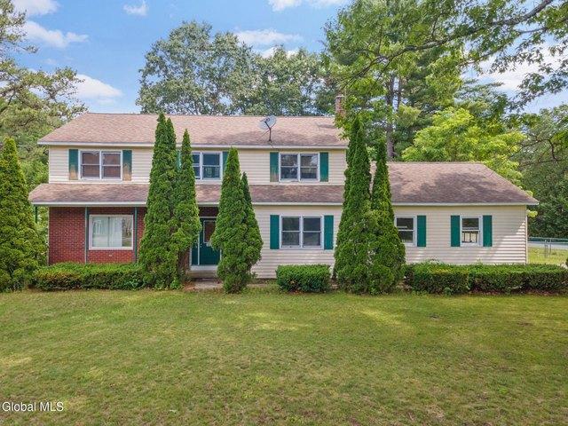 163 Aviation Rd, Queensbury, NY 12804