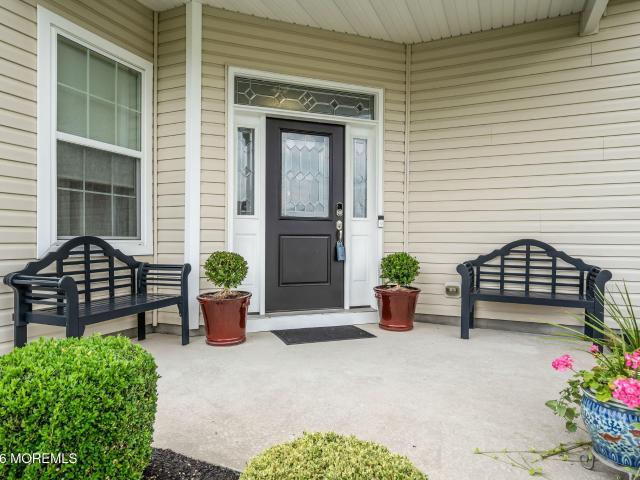 163 Bayville Way
