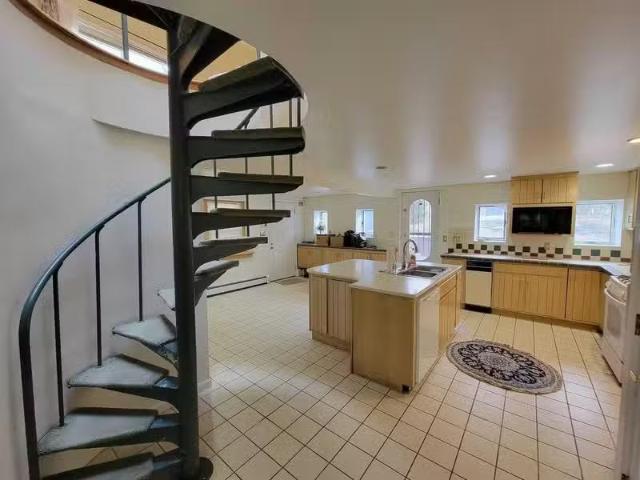 163 Dana Avenue 1 163 Dana Ave #1