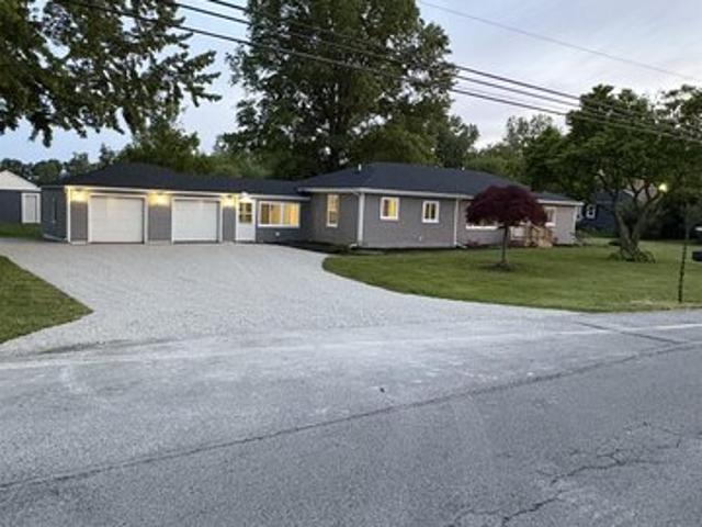 163 E Sterns Rd, Temperance, MI 48182