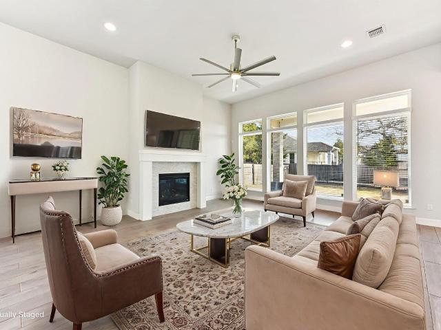 163 Kellogg Ln