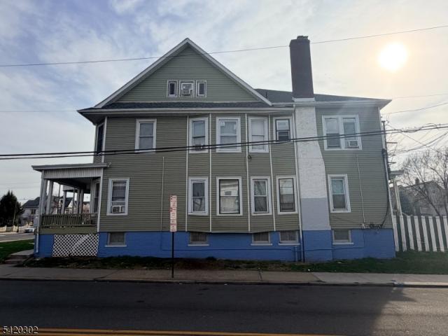 163 Livingston Ave