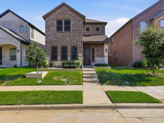 163 McCartt Dr, Lewisville, TX 75067