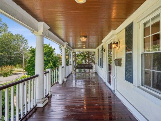 163 Myrtle Ave