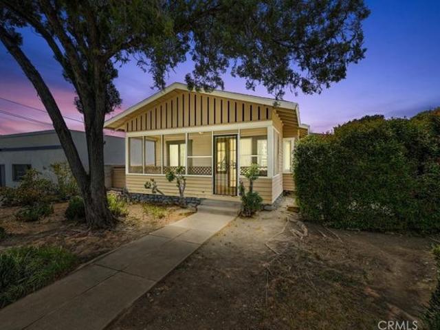 163 N Campus Ave, Upland, CA 91786