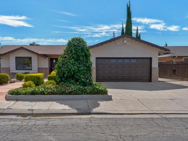 163 N Santa Rosa St, Los Banos, CA 93635