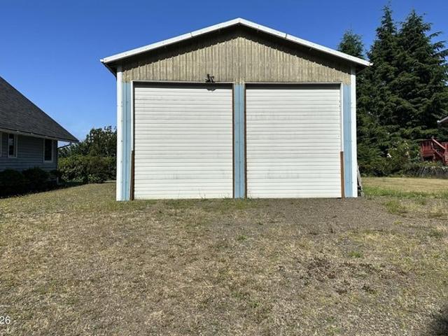 163 S Wells Dr, Lincoln City, OR 97367