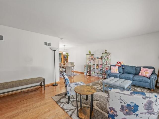 163 S Circle Avenue