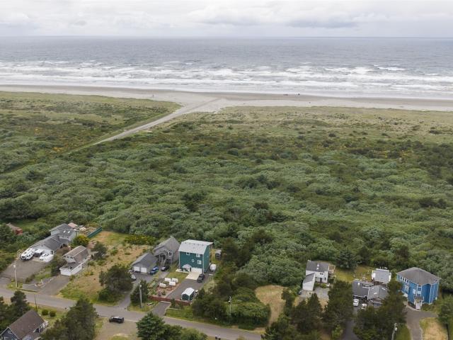 163 Sand Dune Avenue NW
