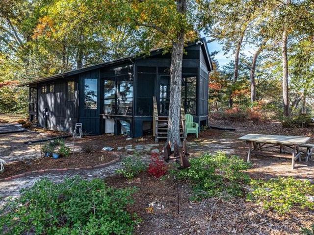163 School Bus Ln, Heathsville, VA 22473