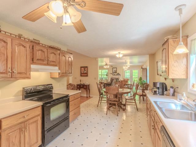 163 Shady Ln