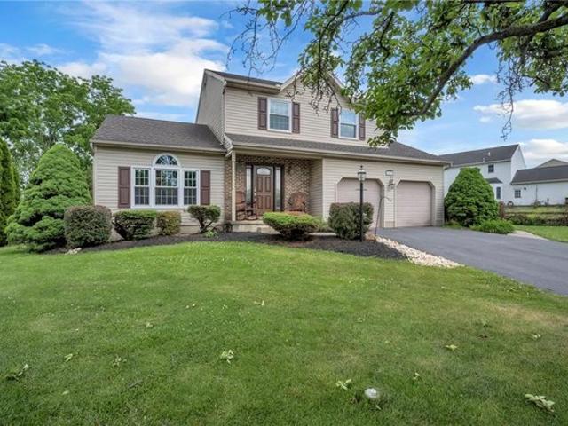 163 Silo Cir, Upper Nazareth Township, PA 18064