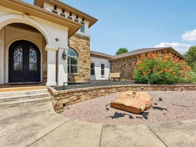 163 Powder Horn Rd, Bastrop, TX 78602