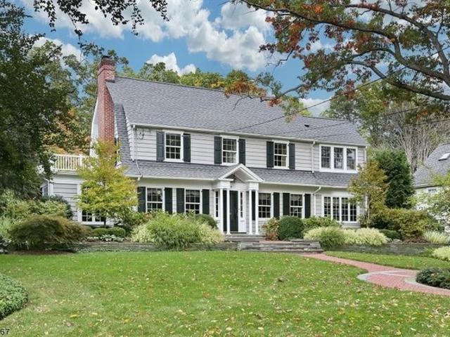 163 Phelps Rd, Ridgewood Village, NJ 07450
