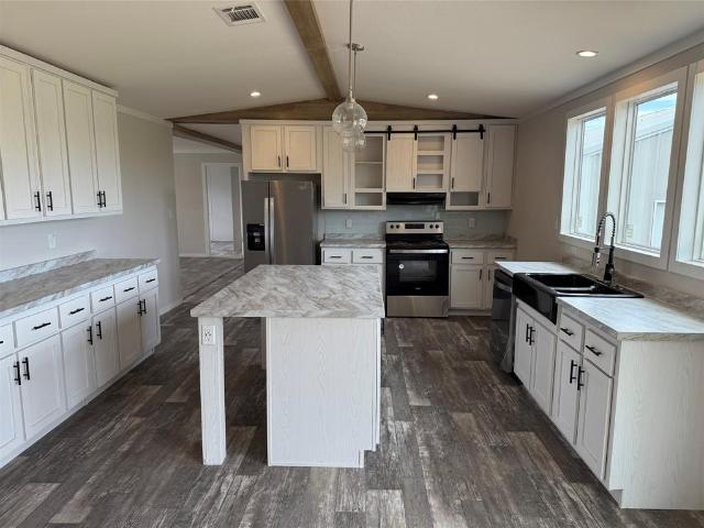 163 Red Fox Ct, Weatherford, TX 76088 | MLS #21229