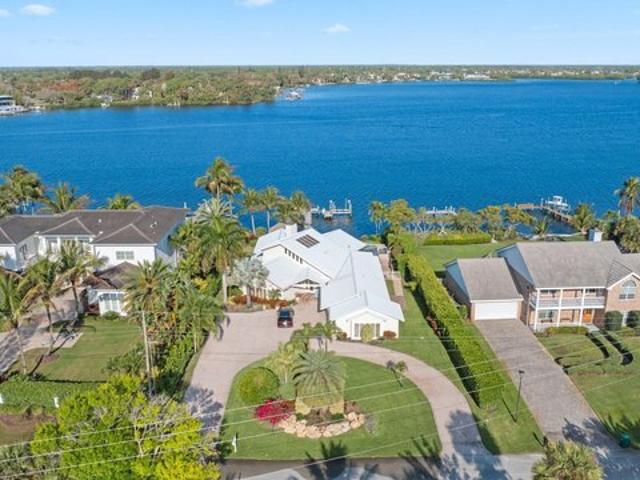 163 River Dr, Tequesta, FL 33469