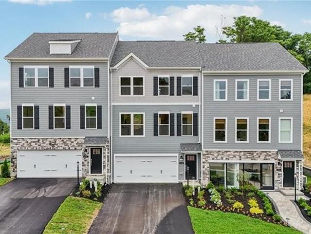 163 River Ridge Dr, Coraopolis, PA 15108