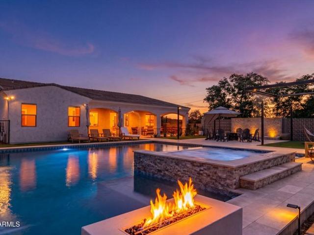 16446 W Pioneer St, Goodyear, AZ 85338